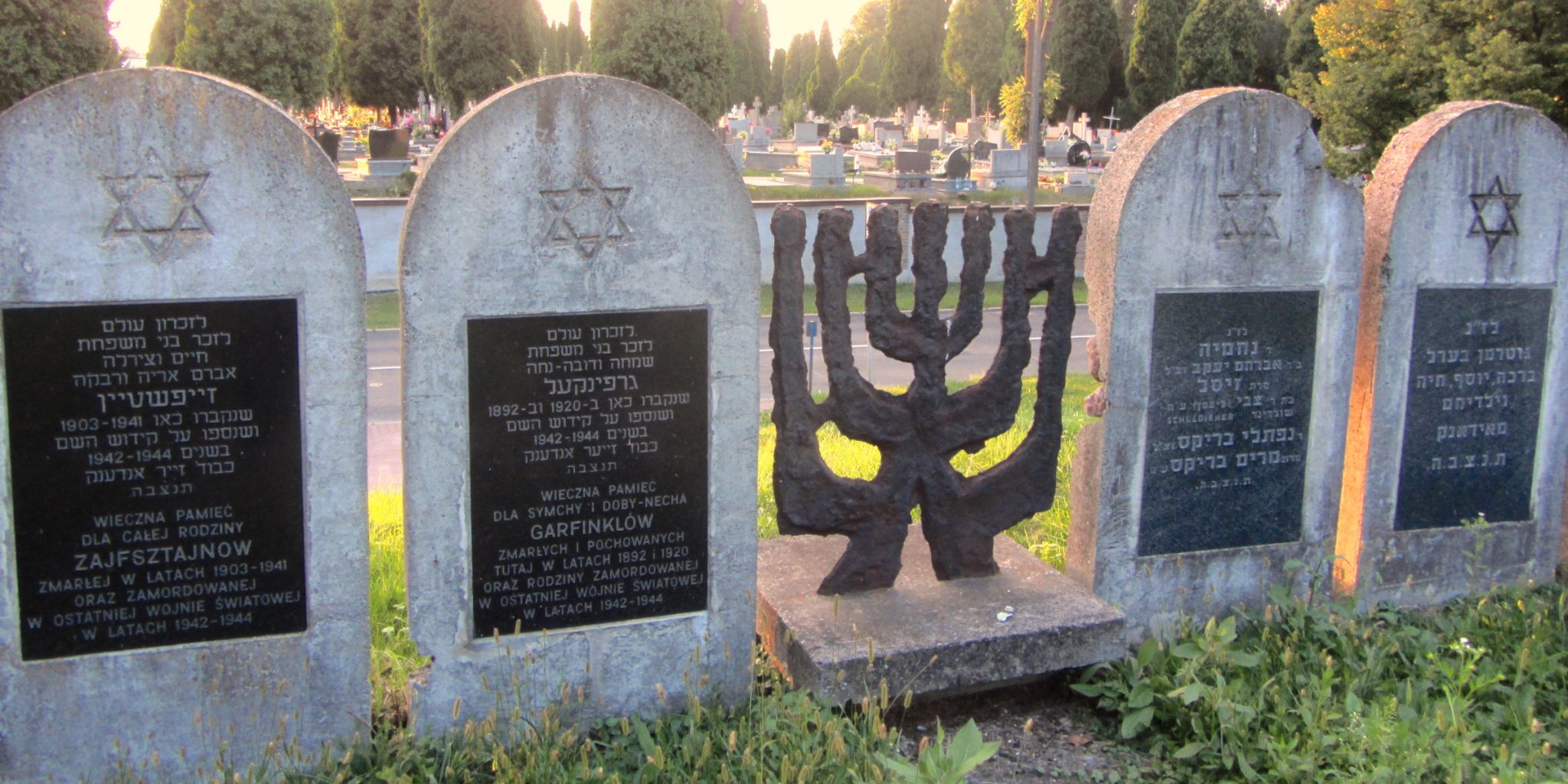 The Guide: Memorial Monument Design, Development, and Care – A Guide to ...